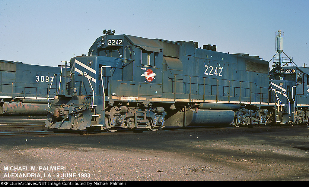 MP GP38-2 2242